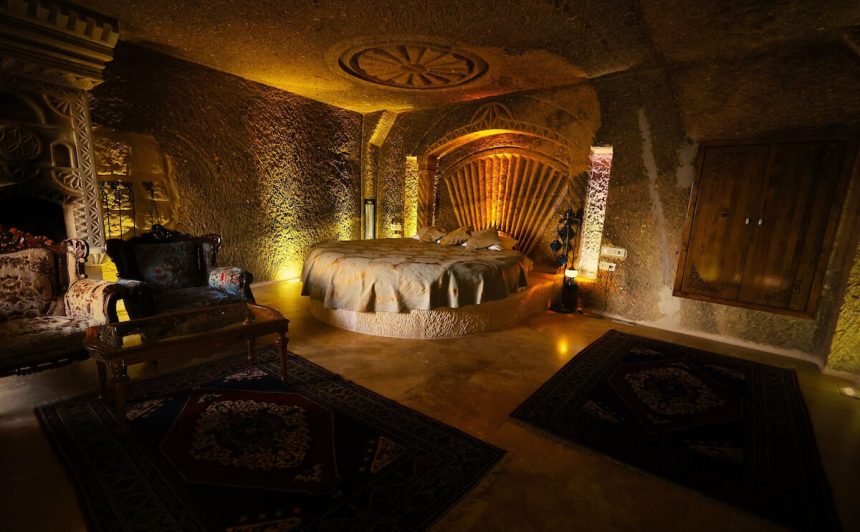Empire Cave Hotel - Woswos Travel